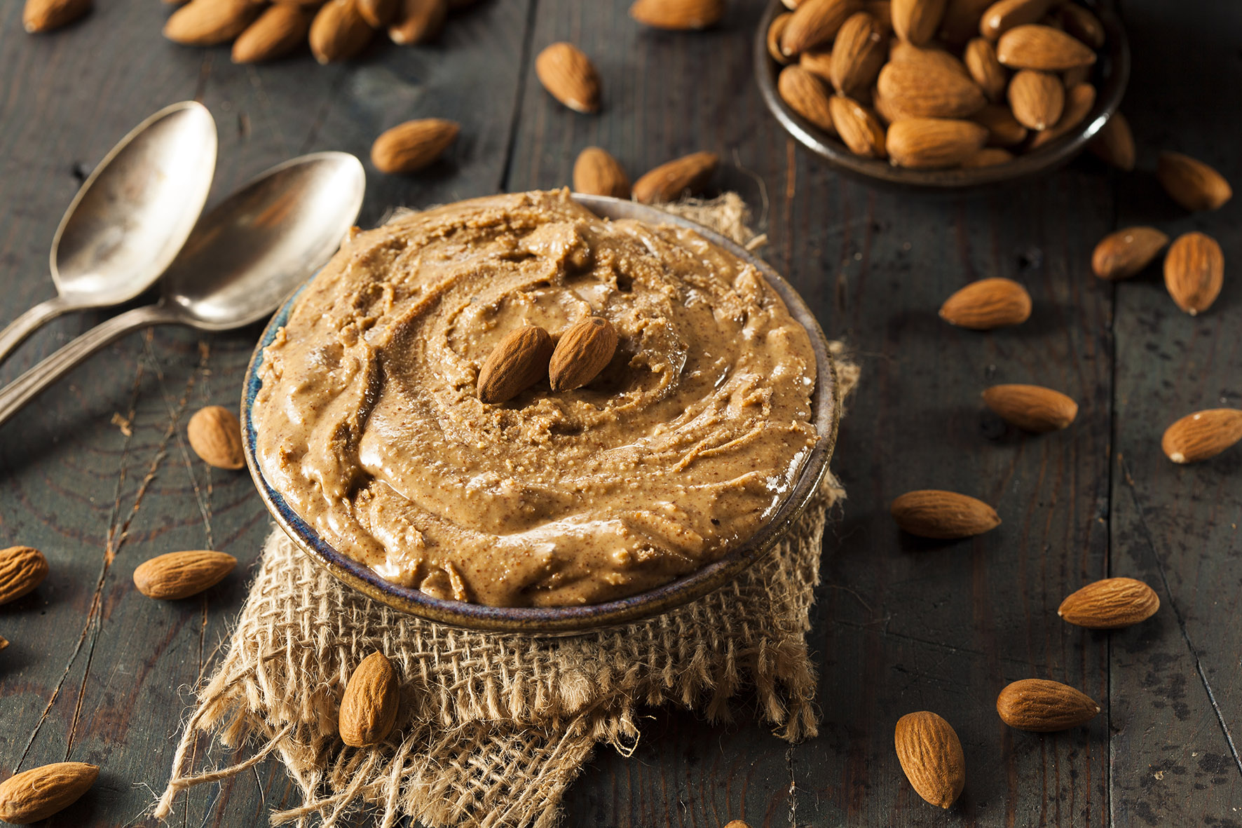 Almond vs Peanut Butter: What Are the Differences? - Ravish Magazine